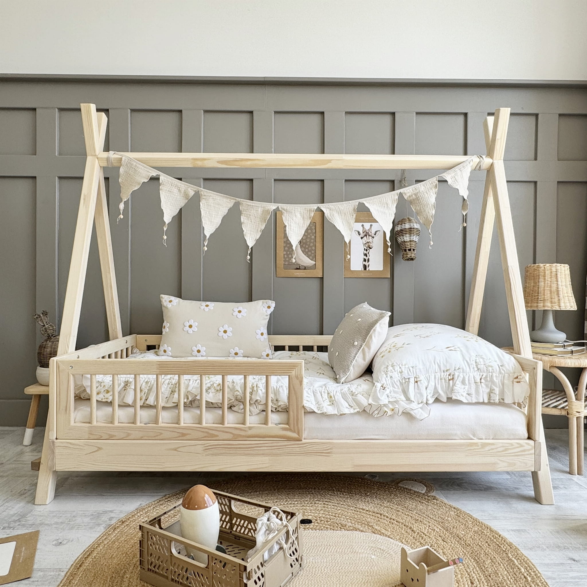 Tipi Montessori with rung rail παιδικό κρεβάτι φυσικό ξύλο